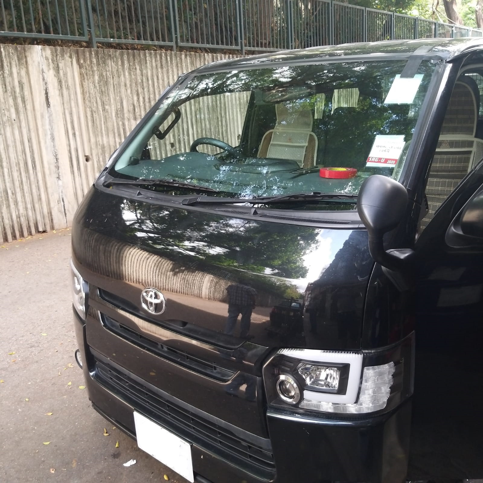 HK Auto Glass Co. – 香港汽車玻璃公司