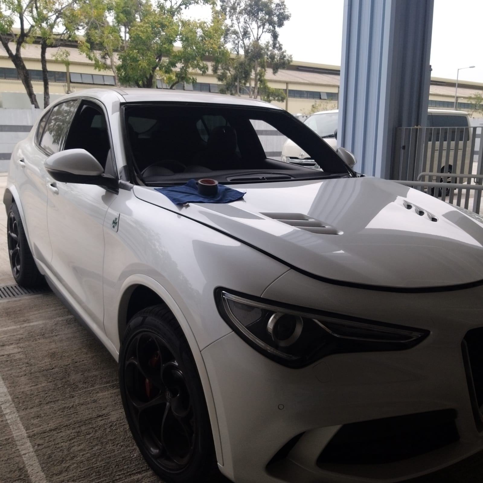 HK Auto Glass Co. – 香港汽車玻璃公司